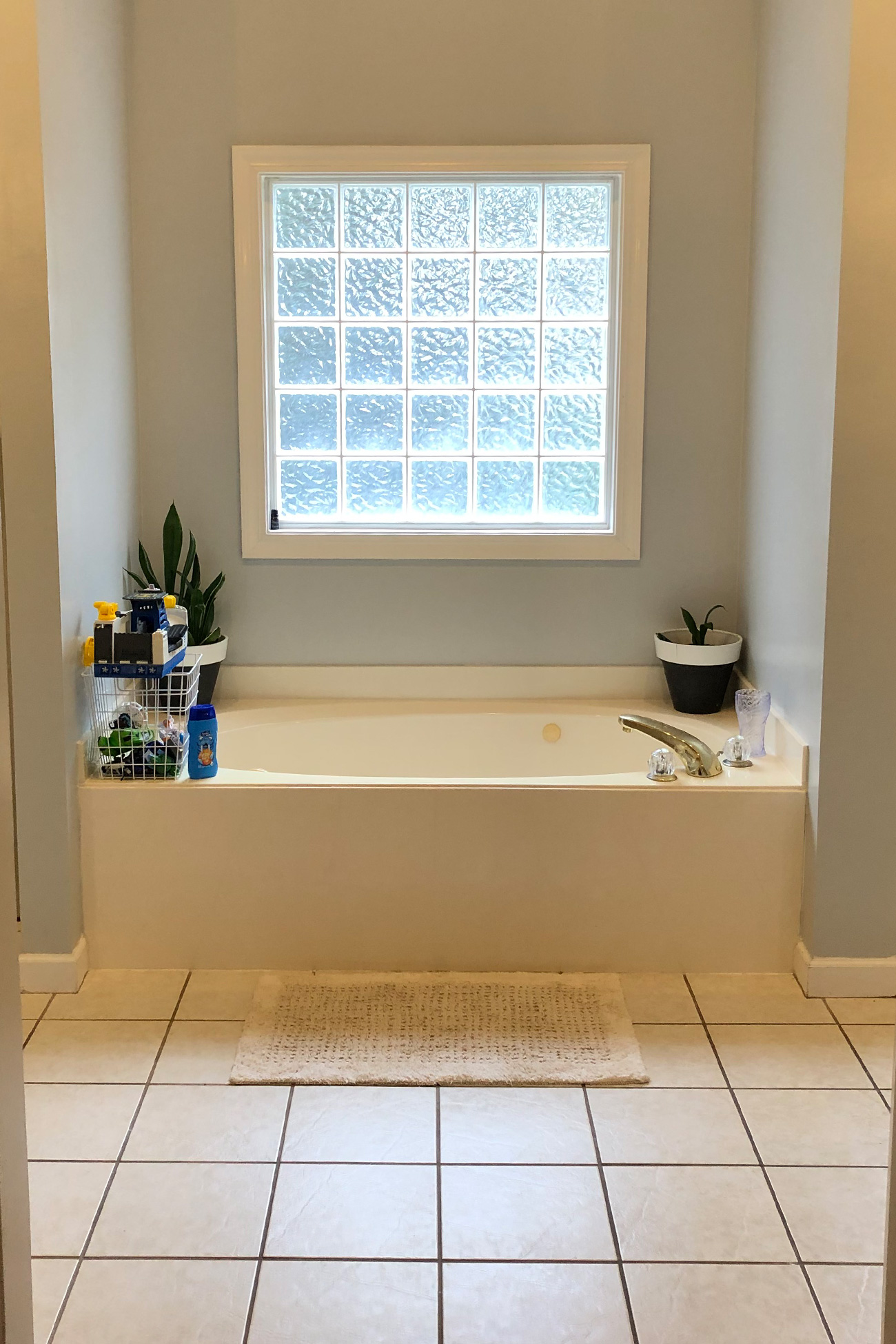 Before & After: 1990s Bathroom Makeover